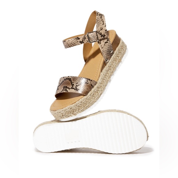 Soda | Shoes | Soda Clip Natural Python Casual Espadrilles Trim Flatform Wedge Sandals 75 New ...